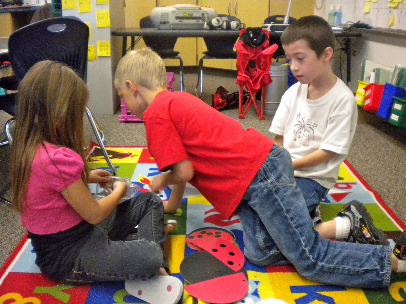 Mrs. Shaffer's 1st Grade Class: Pictures of partners working with their ...