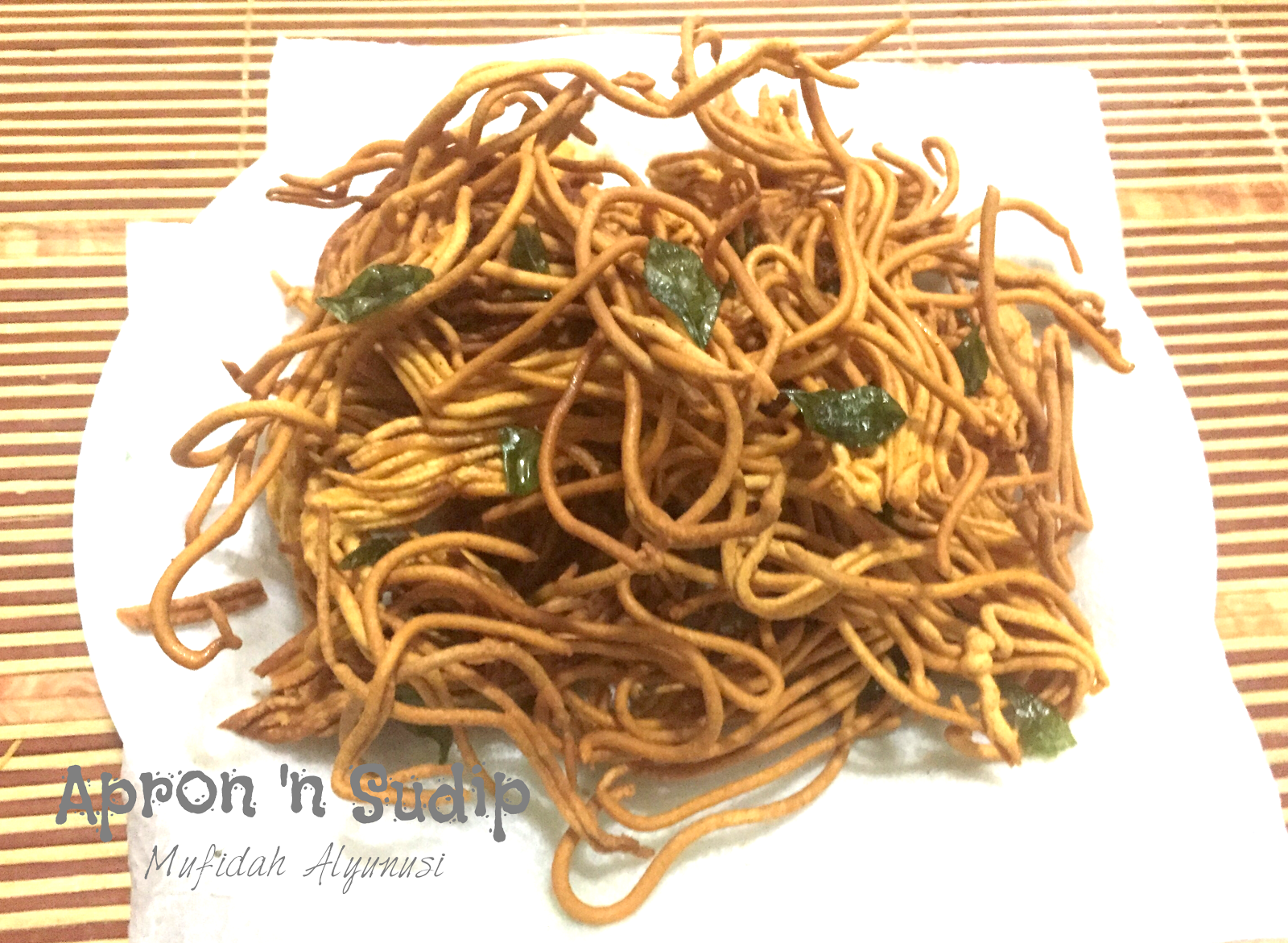 Apron 'n Sudip: Maruku Campur (Maruku + Kacang Masala)