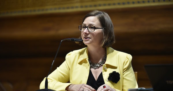 LES ARCHIVES DE LA TERRE CUITE: Isabelle Dorgeret souffle les 60 ...