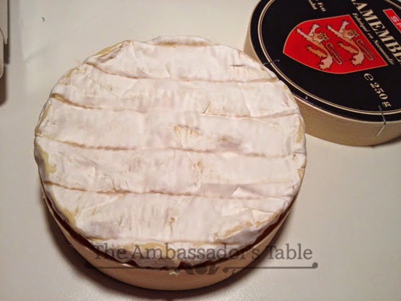 Baked Camembert In A Box With Pear Chutney - The Ambassador's Table