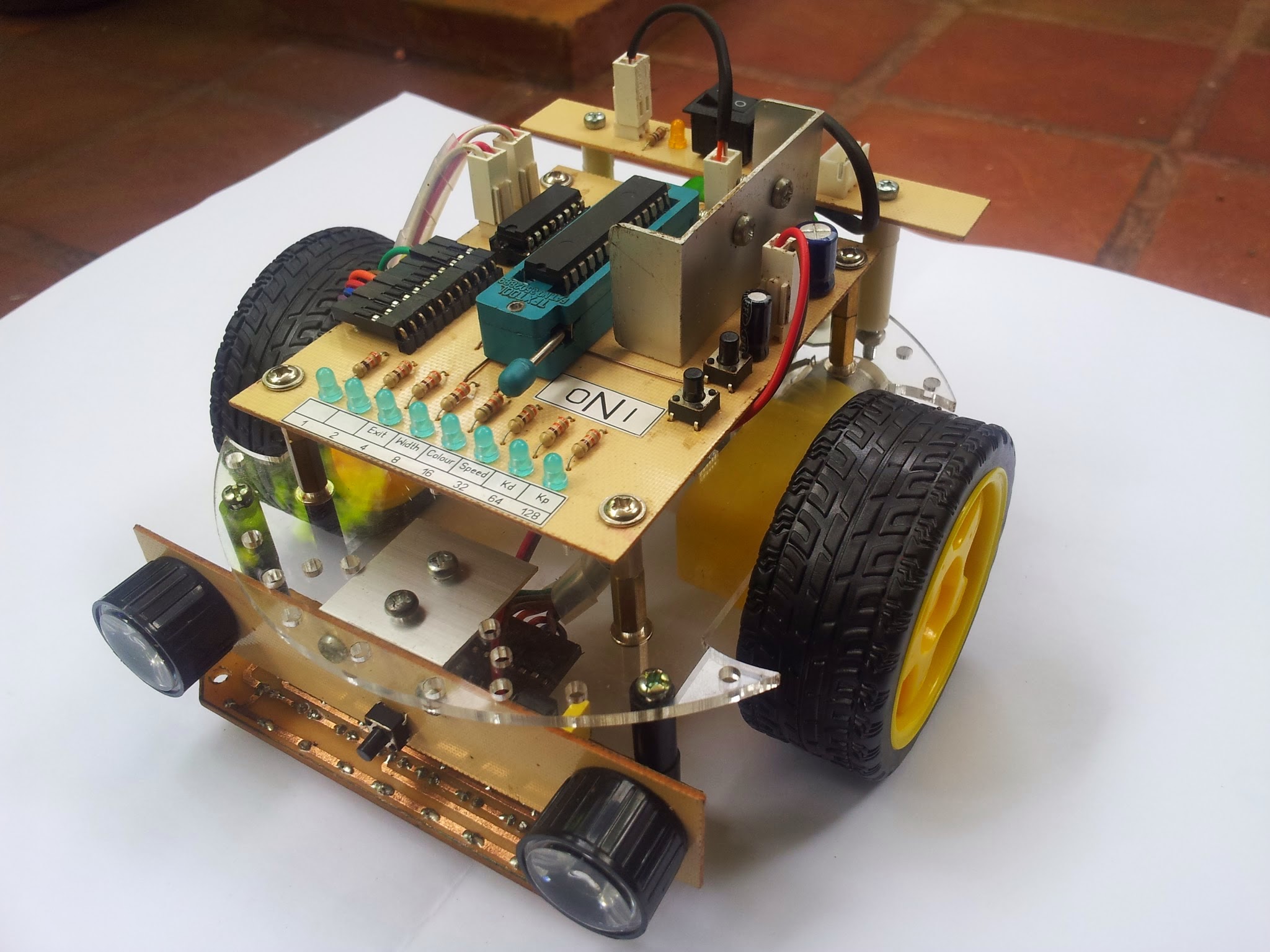 PID Line Following Robot - GSmicro
