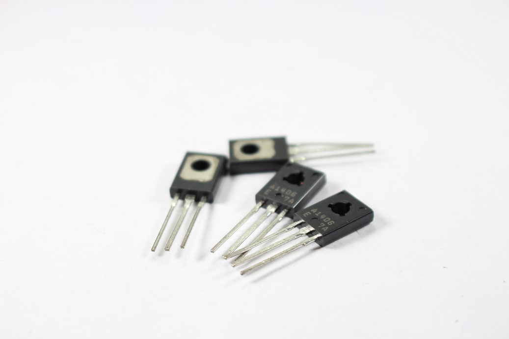 Gudang nya transistor A1406 ~ Magenta Electronics