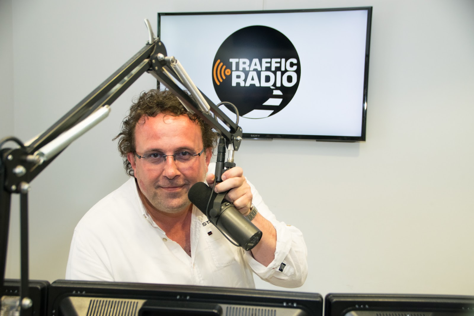Dutch Radio: Traffic Radio LIVE! vanaf de fabrieksvloer