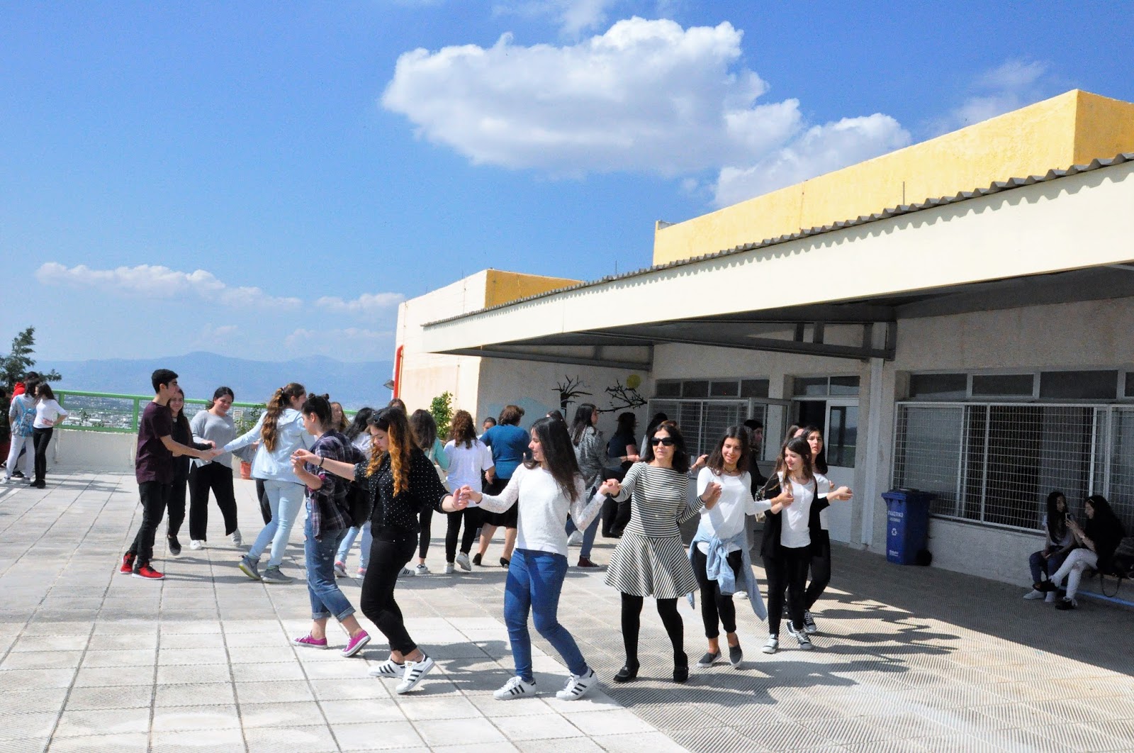 Απριλίου 2017 ~ 2ο Γυμνάσιο Χολαργού