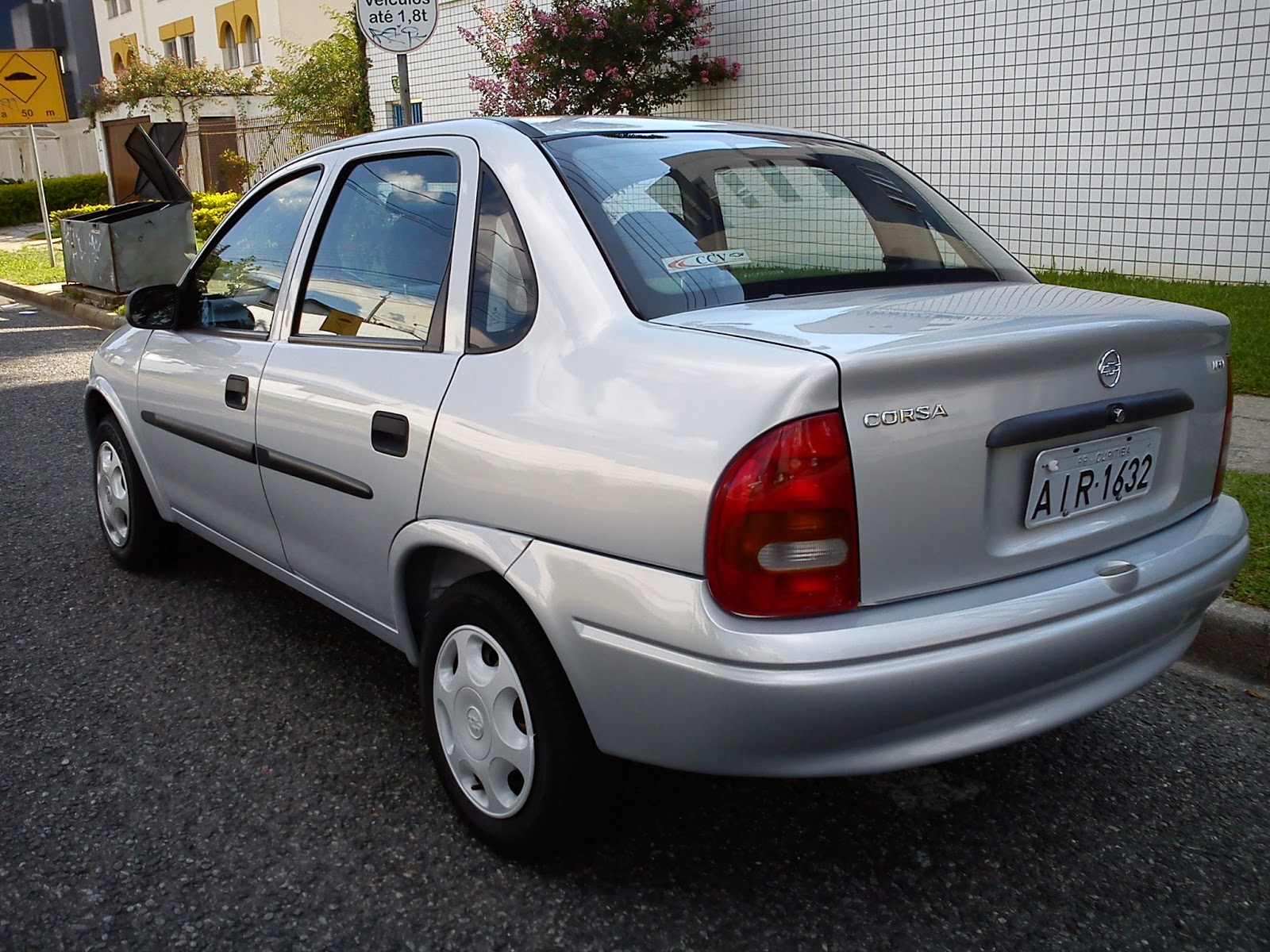 Corsa Sedan Wind 1.0 1999: Corsa Sedan Wind 99