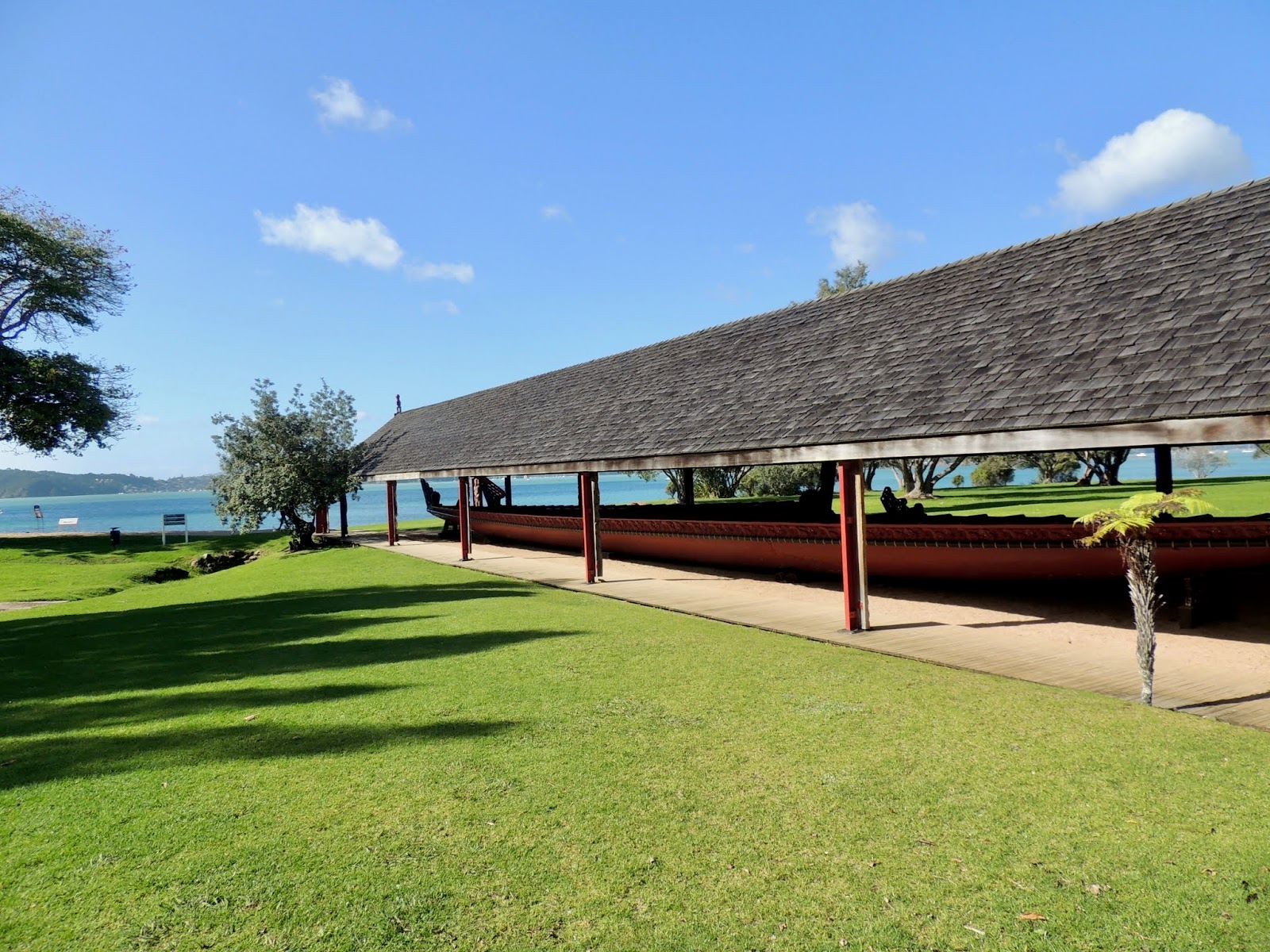 THE ROAD TAKEN : A Visit to the Waitangi Treaty Grounds