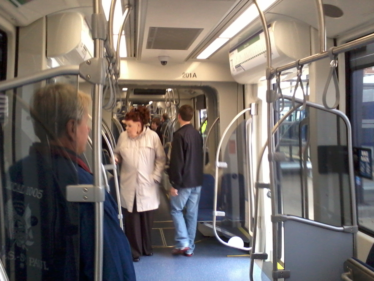 Twin Cities Transit: Siemens S70 LRV #201