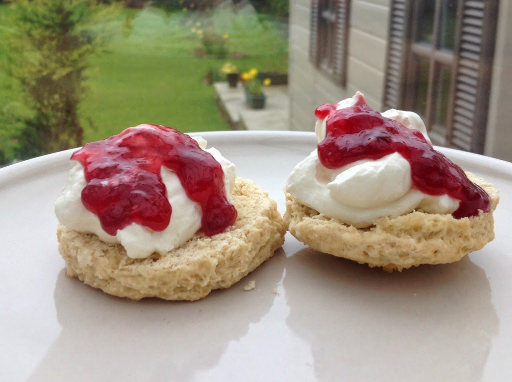 This Muslim Girl Bakes: Devon Scones