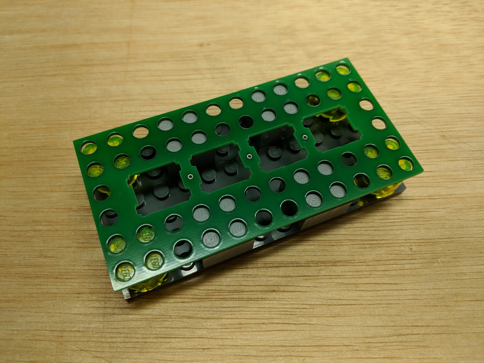 40% Keyboards: Lego PCB