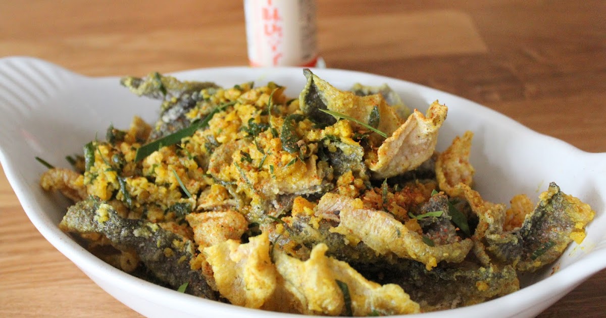 More Than Bread: Crispy Fish Skin with Salted Egg Yolk 香脆金沙魚皮