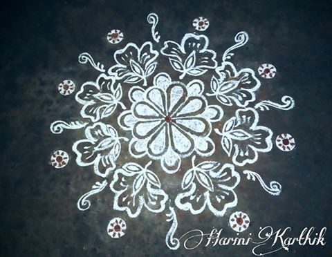 CHODAVARAMNET: THICK LINES HEXAGON FLOWERS RANGOLI ART
