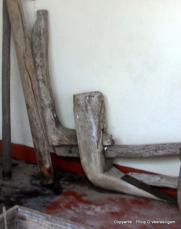 philipveerasingam: House utensil of Jaffna, Sri Lanka in the 1950's.