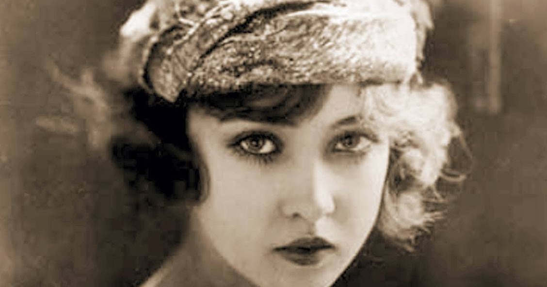 At the Movies: Doris Eaton