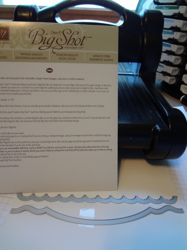 Beth's Paper Cuts: Pretty Edges!