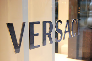 Ensayos: biografia Gianni Versace