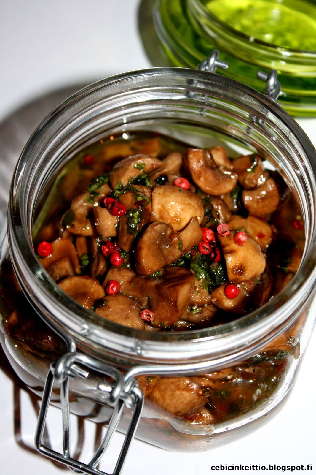 Cebicin keittiö: Marinoidut herkkusienet