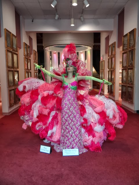 Walkabout With Wheels Blog: The Tyler Rose Museum and Gift Shop in ...