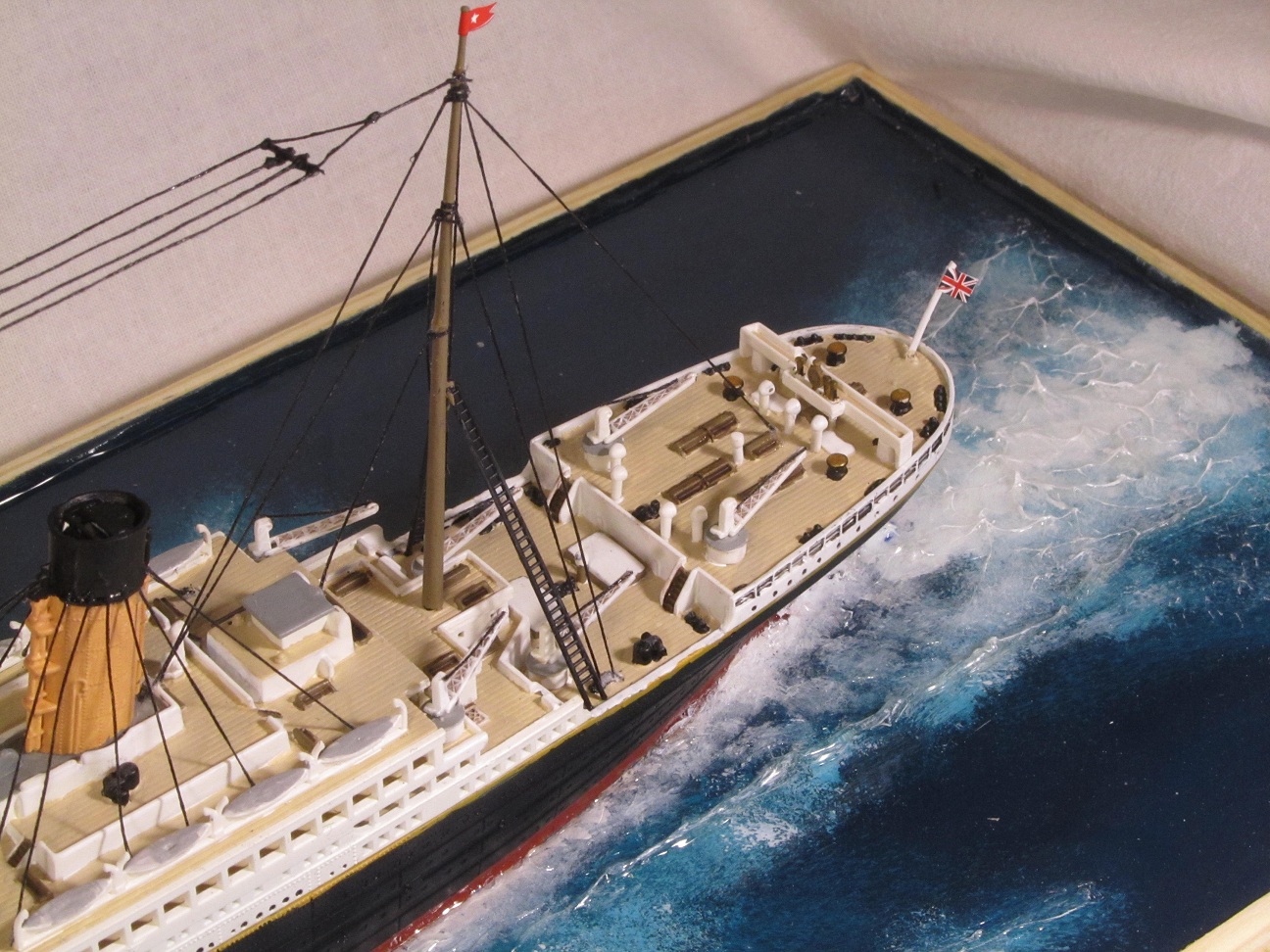 On Wargames and Such: 1:700 Airfix Titanic complete