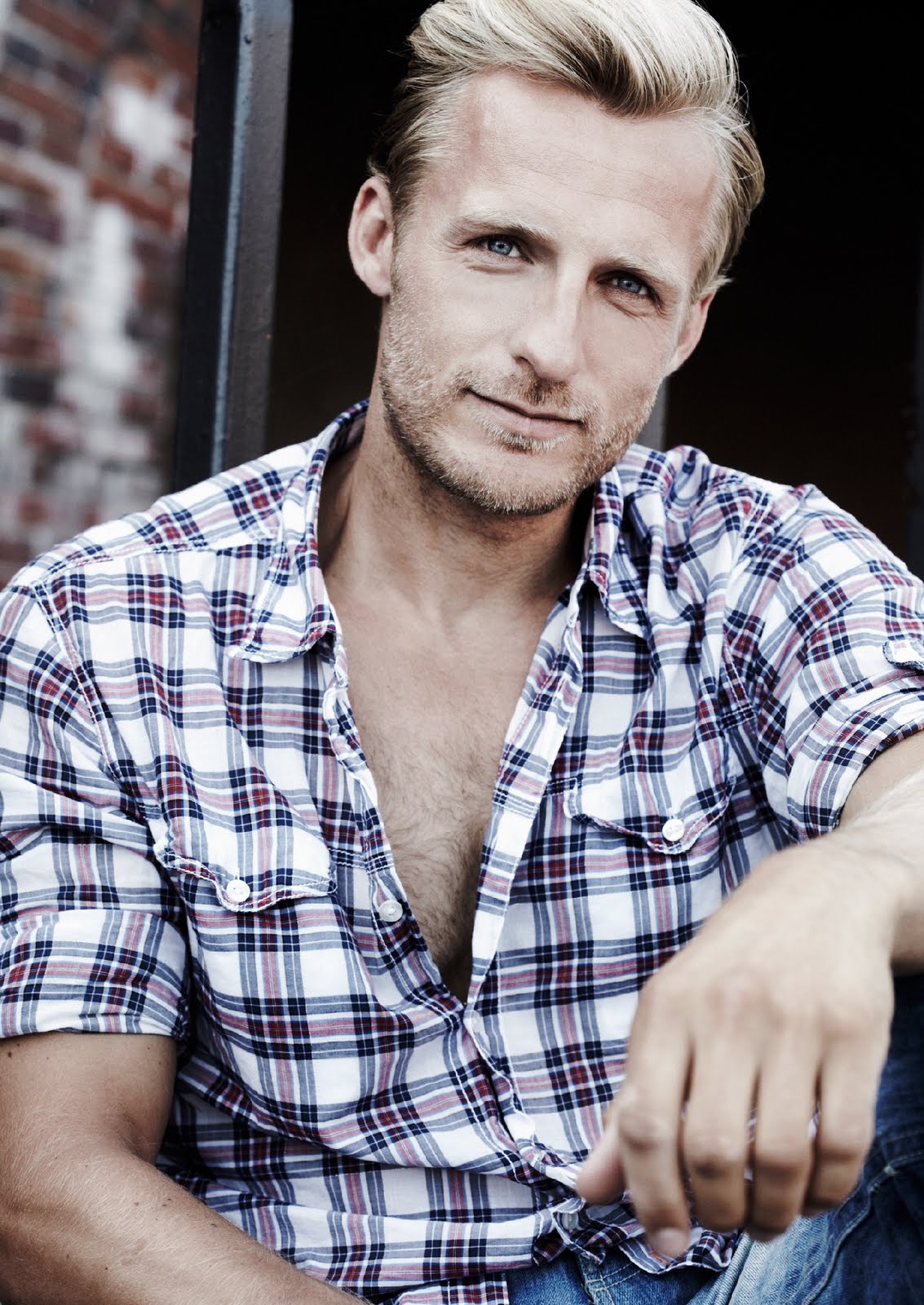 Oh, by the way...: BEAUTY: Men--Kult Models