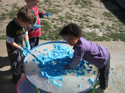 KIDSPACE Quality Early Learning Centre: Exploring gloop
