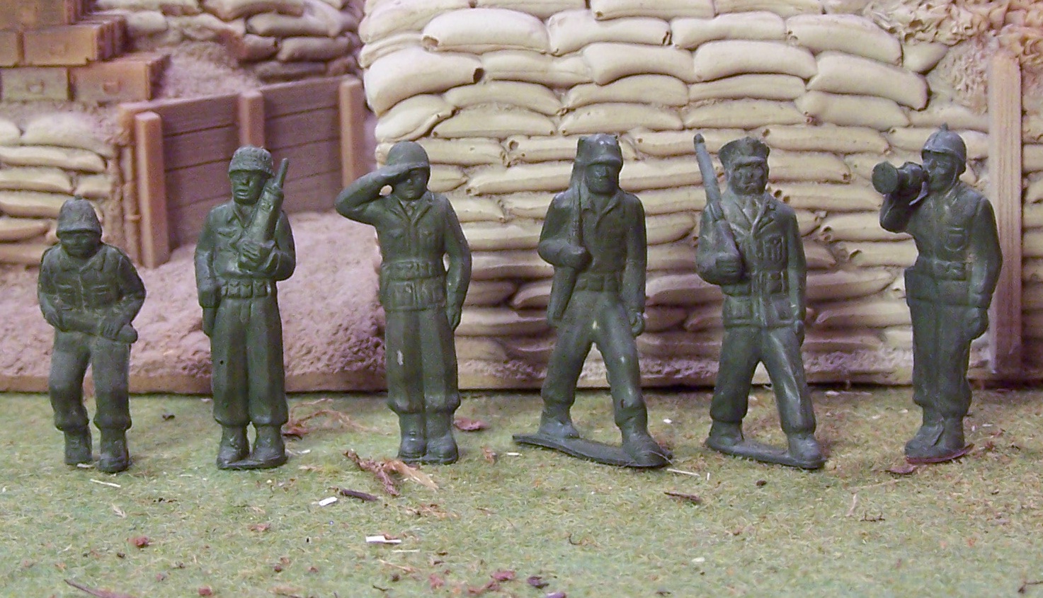 WWII Plastic Toy Soldiers: Marx - Toy Soldiers