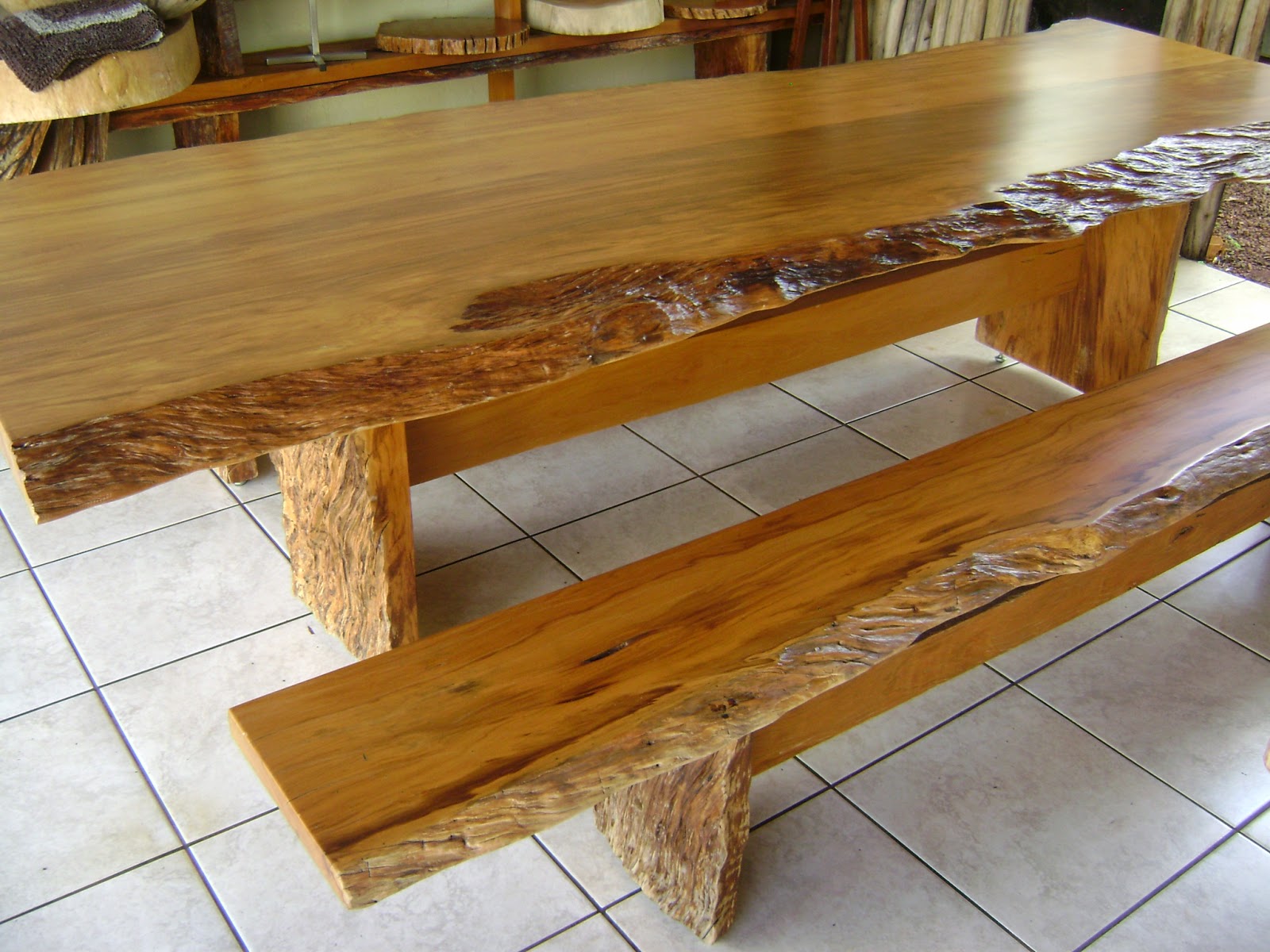 MR Móveis Rústicos: Mesa rústica de Peroba