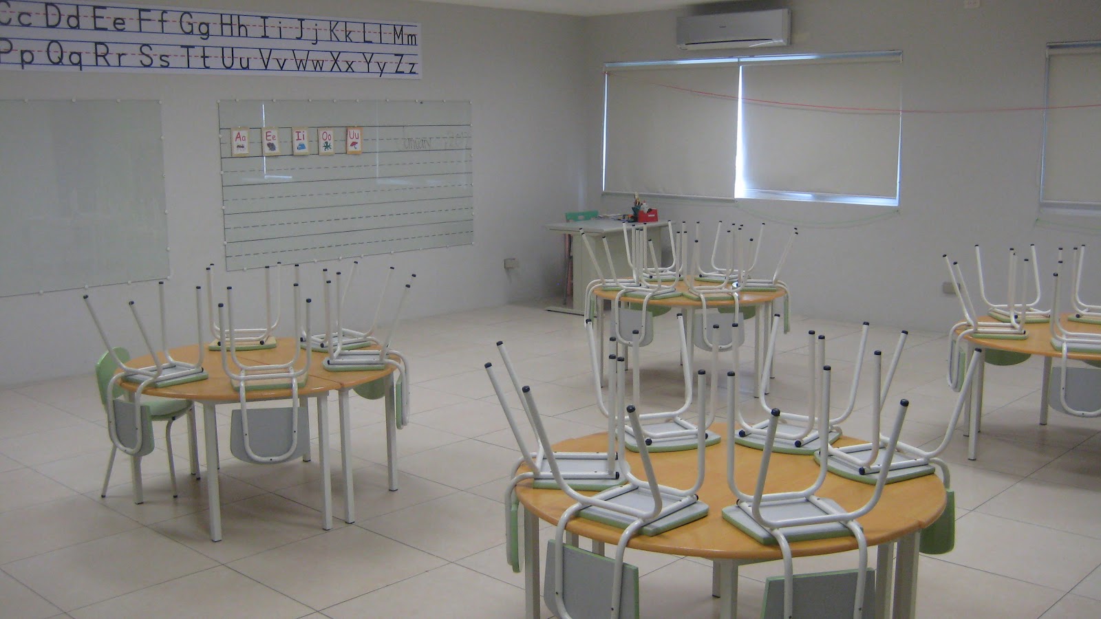 Elizabeth Seton School South's Open House - Glamma Momma