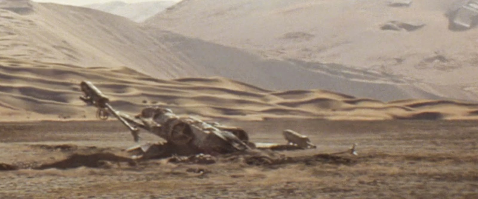 Crashed X-Wing from TFA Trailer #2 : r/StarWars