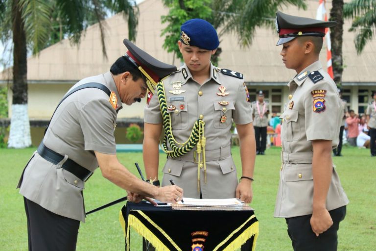 Kapolda Tutup Pendidikan Pembentukan Bintara Polri di SPN Polda Sumbar