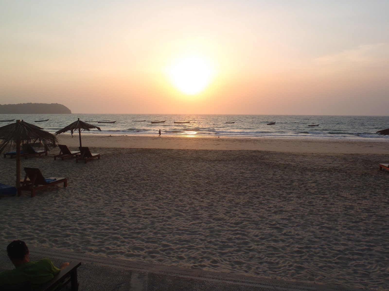 The Grateful Globetrotters: Myanmar/Burma: Unspoiled Ngapali Beach ...