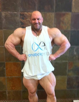 The Life Of A Bodybuilder: martin showing muscles after game