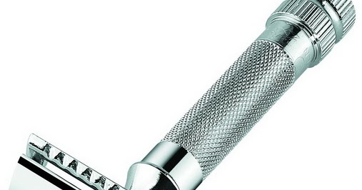 How to shave using a safety razor