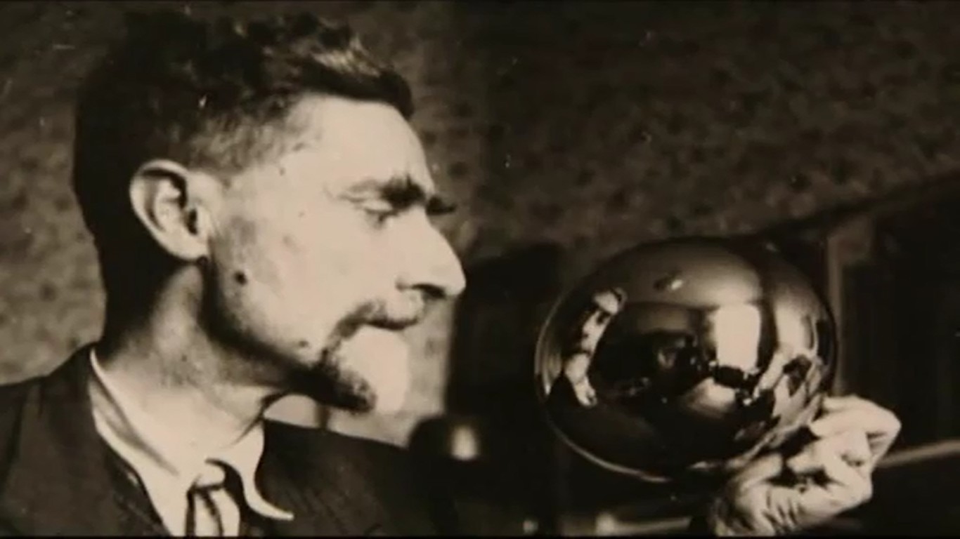 Metamorphose: M.C. Escher, 1898-1972