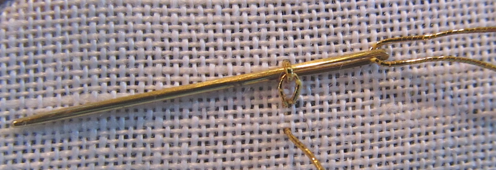 Baroque Embellishments: Heavy Broad Stitch