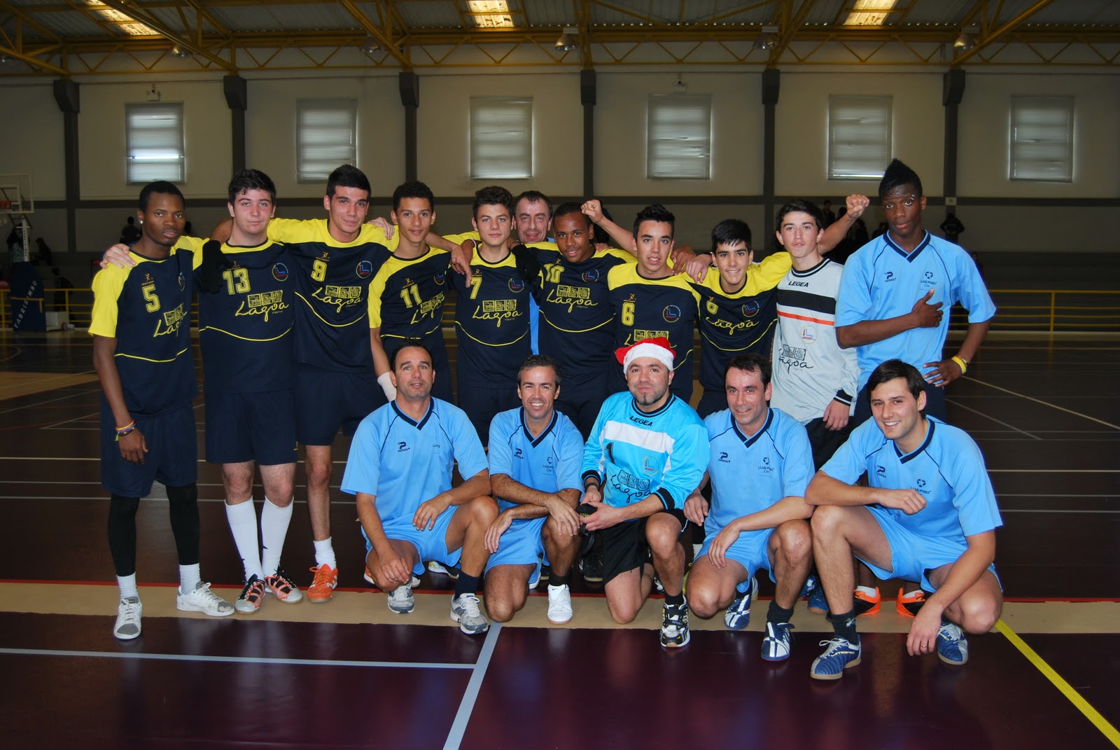 Desporto Escolar Agrupamento Escolas Rio Arade: Jogo Futsal Professores ...