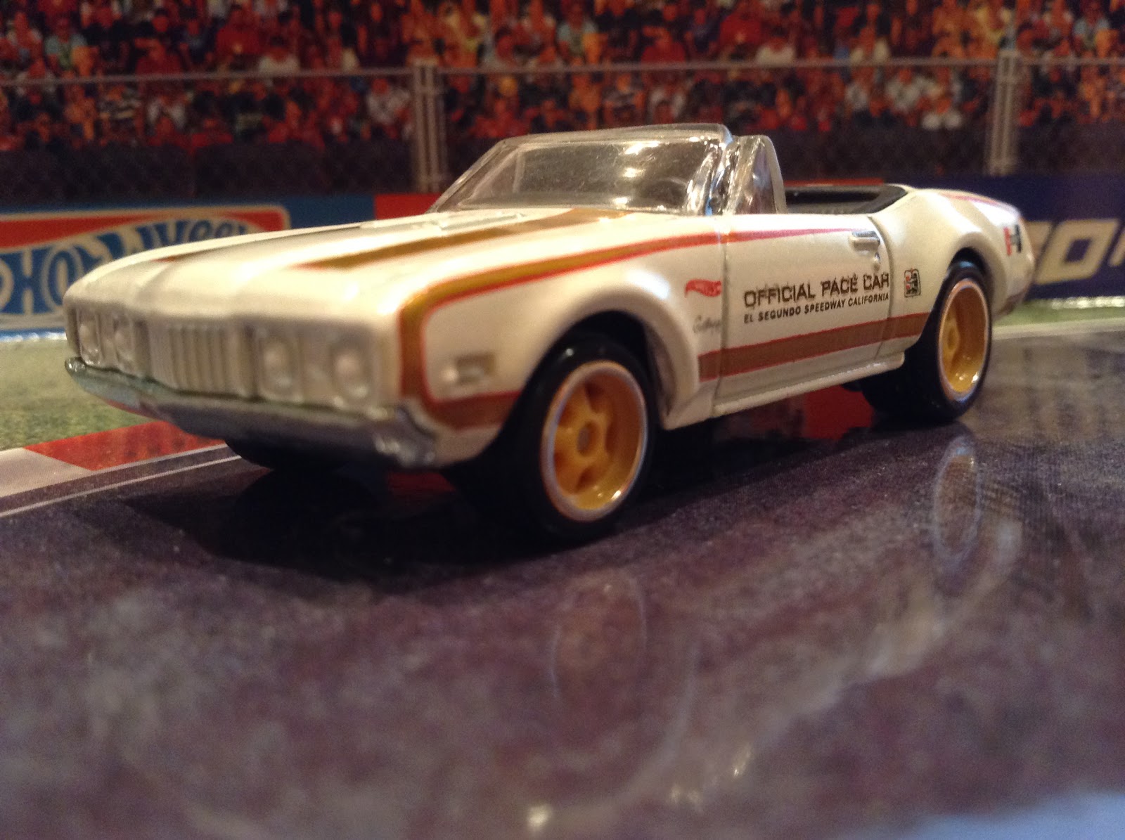 JULIAN'S HOT WHEELS BLOG: 1968 Oldsmobile Cutlass Convertible (Heritage ...