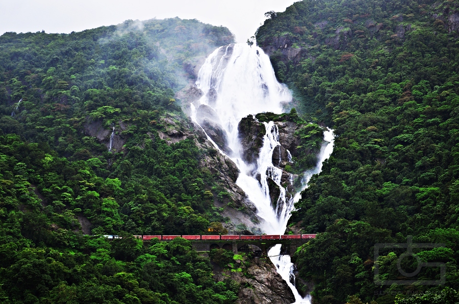 Top 5 Breathtaking Waterfalls In India