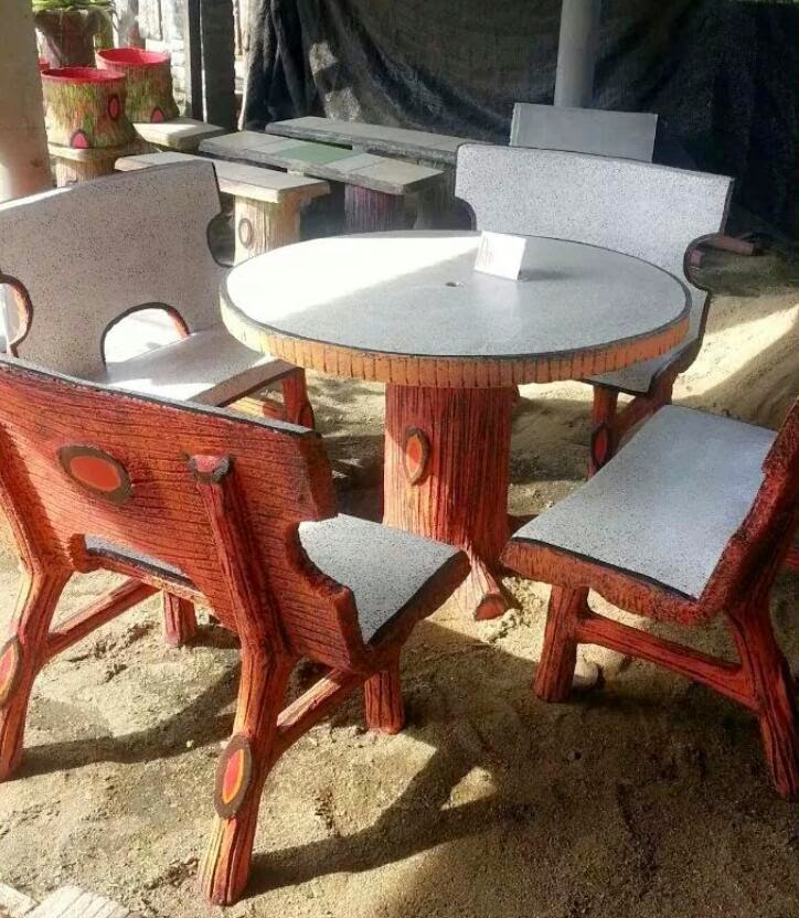 KERUSI DAN MEJA SIMEN FERRO : SET MEJA DAN KERUSI CORAK KAYU