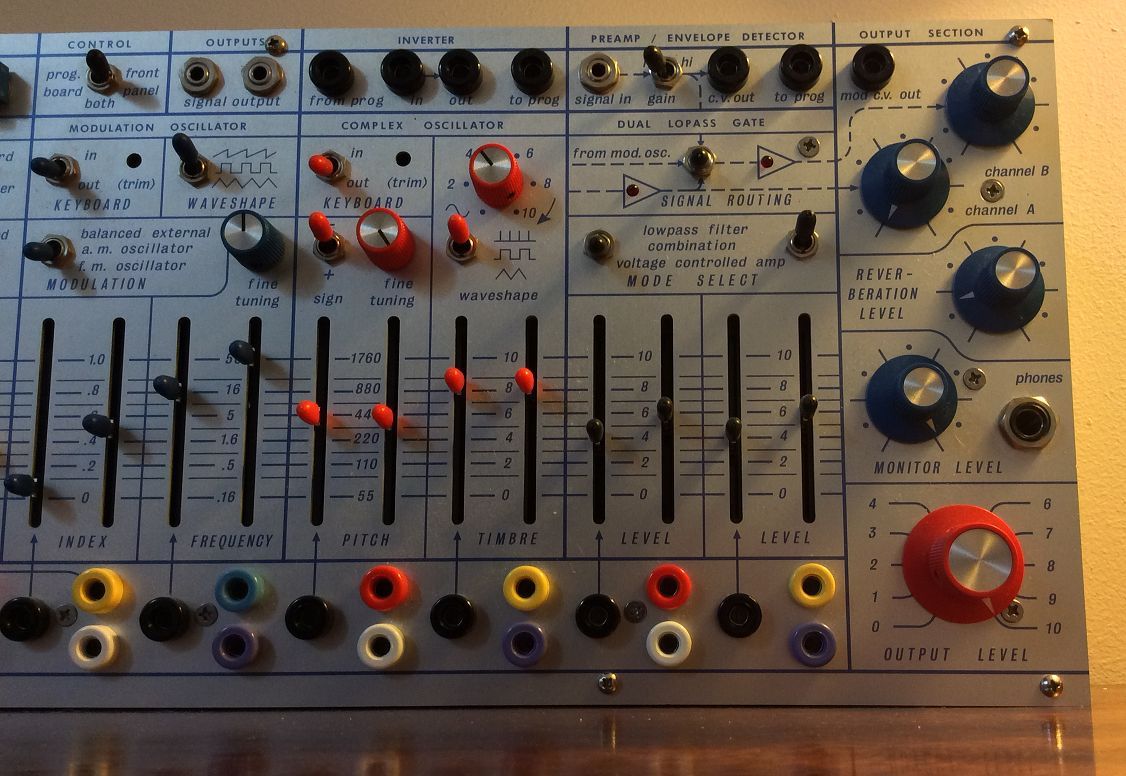 MATRIXSYNTH: 208r synth module (Buchla Model 208 clone)