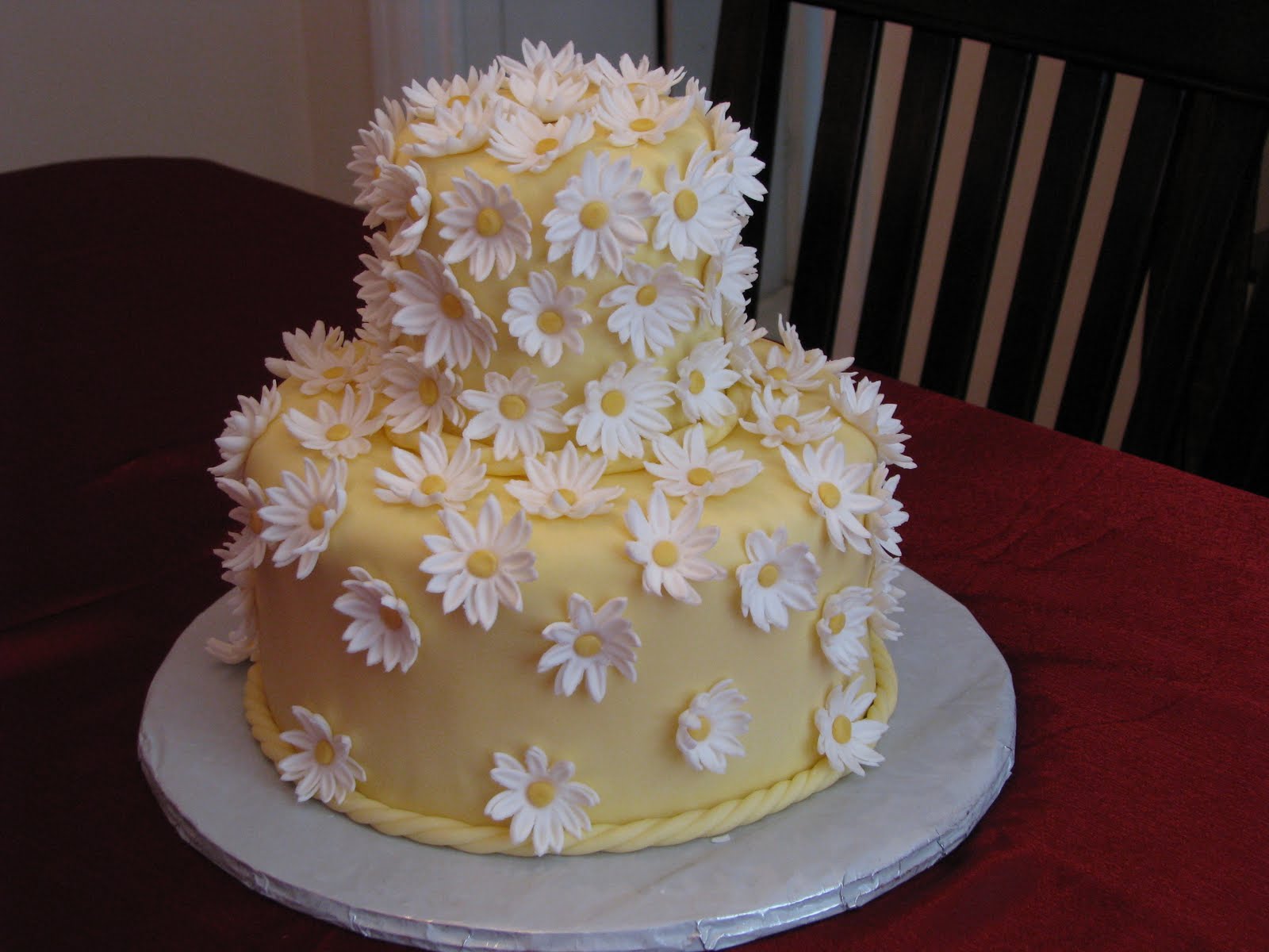 Renee O.: Tiered Daisy Cake
