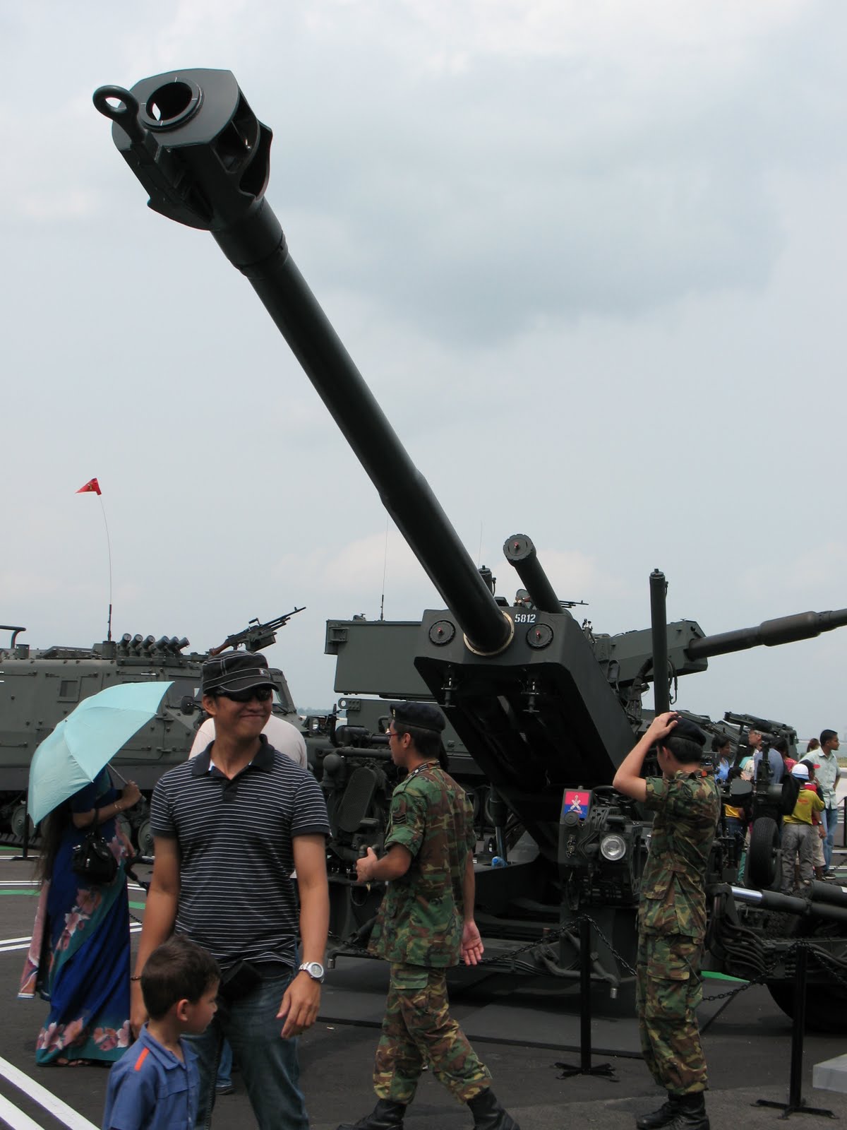 Asian Defence News: ST Kinetics 155mm 39 calibre Lightweight SP ...