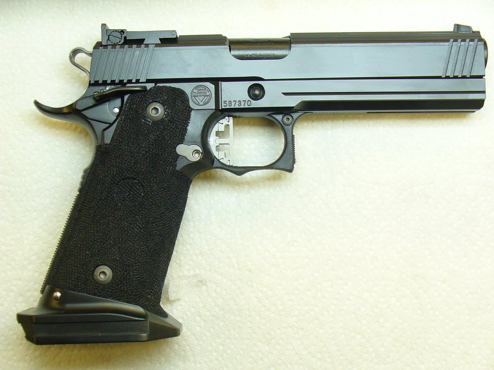 TACTICAL WAREFARE ARMORY: 1911-2011 PISTOLS