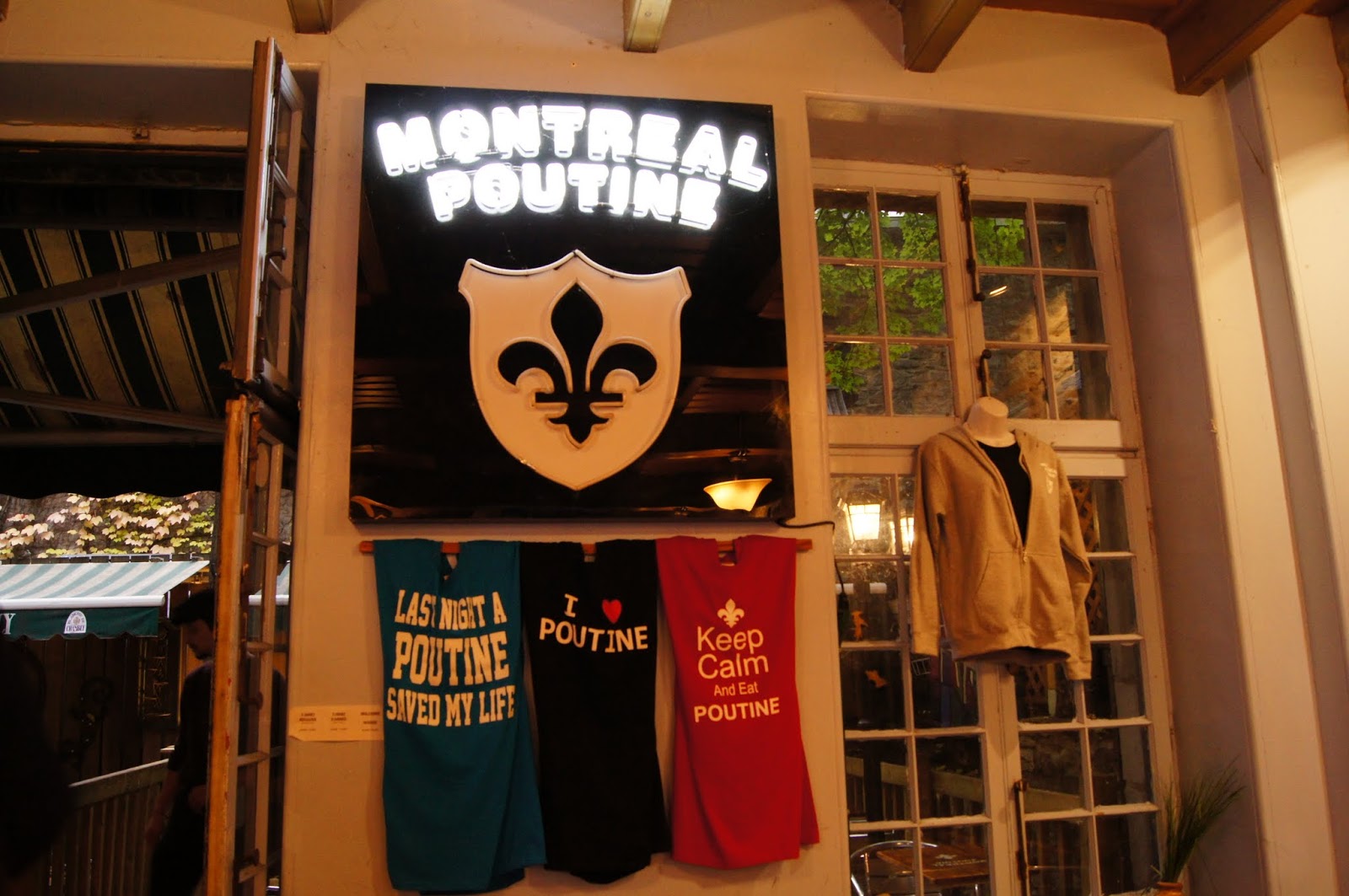 Mashed Thoughts: Montreal Poutine - Montreal, QC