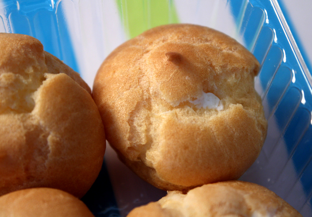The 99 Cent Chef: Cream Puffs from Dollar Tree - Cheap$kate Video Review