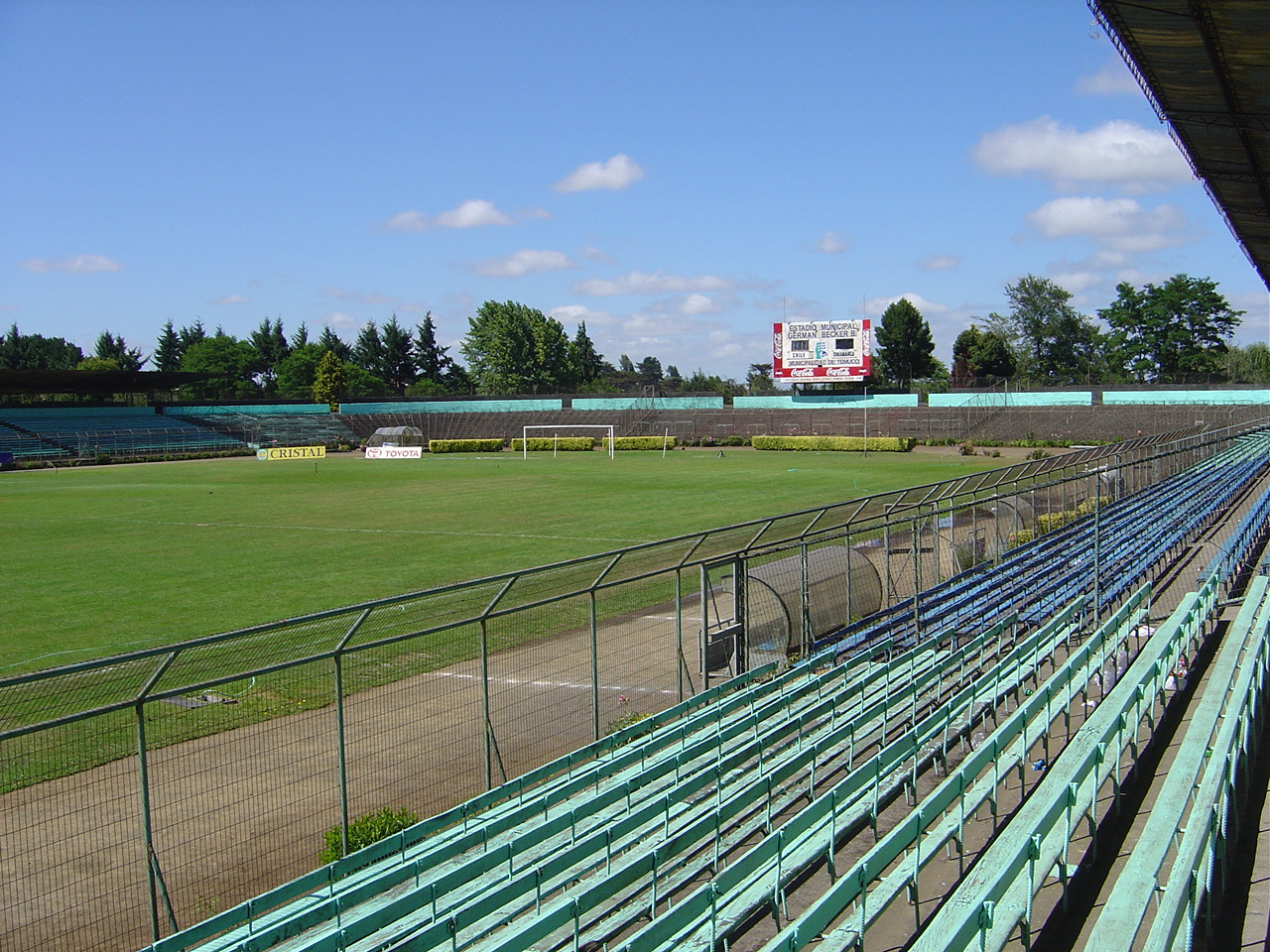 estadiogermanbeckerdetemuco: Historia del Estadio Germán Becker de Temuco