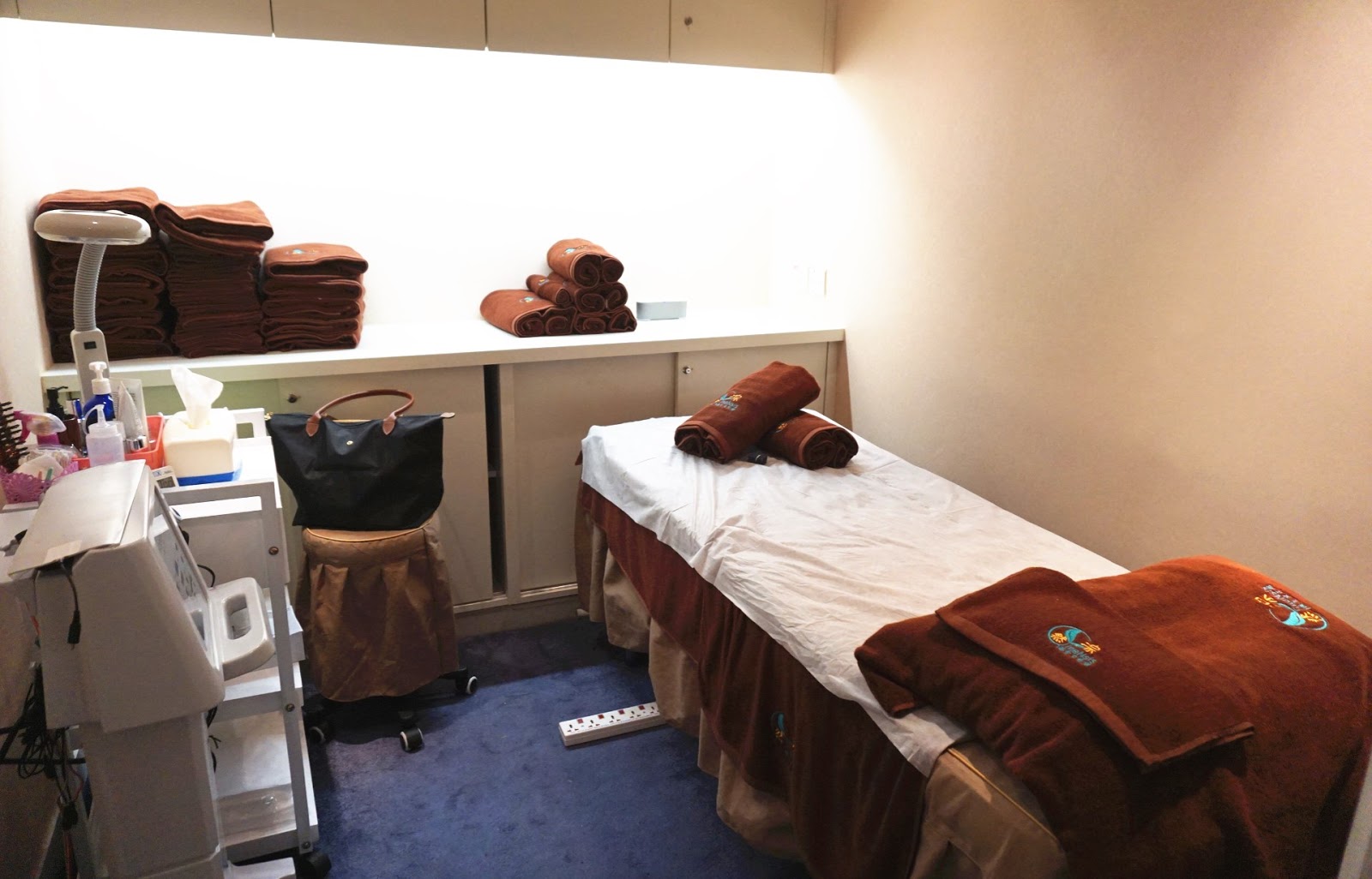 *: Yinensis 然淙養生文化館 Fit Magic Plus 磁穴瘦身及4D瘦臉療程