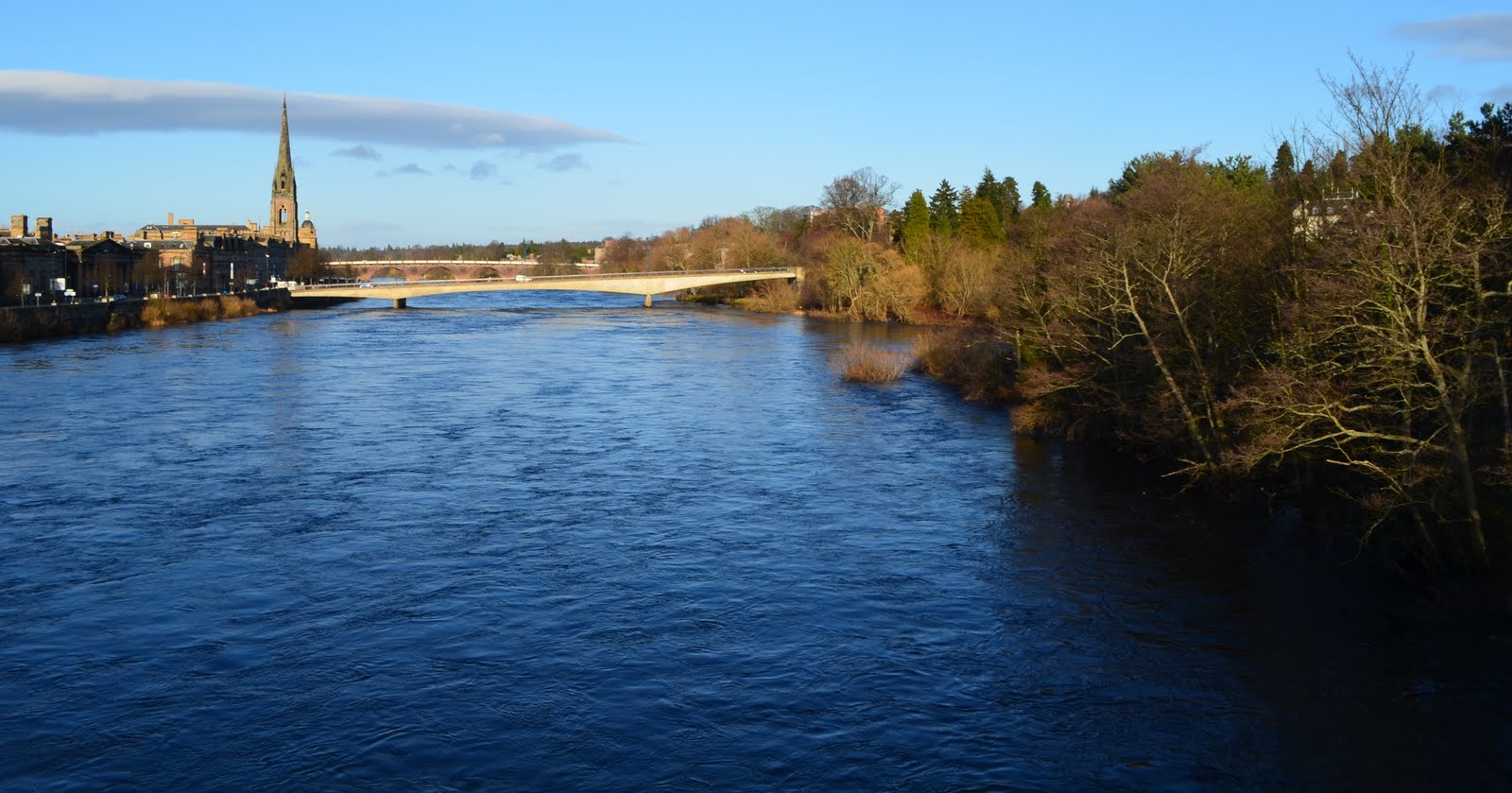 Tour Scotland: Tour Scotland Photographs River Tay Perth Perthshire ...