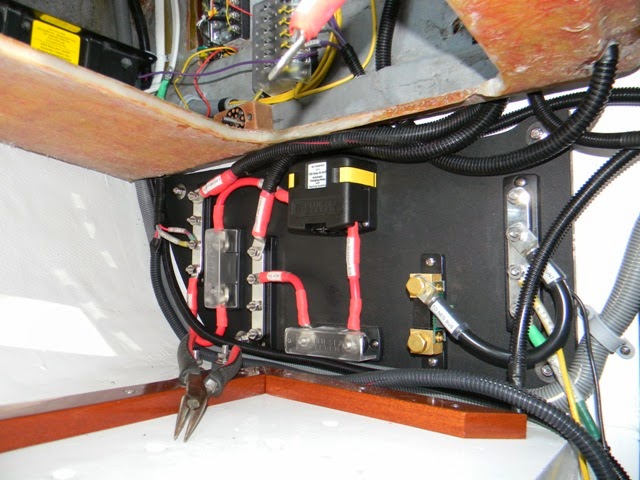 Ericson 25, Oystercatcher: Electrical, ACR (Automatic Charging Relay ...