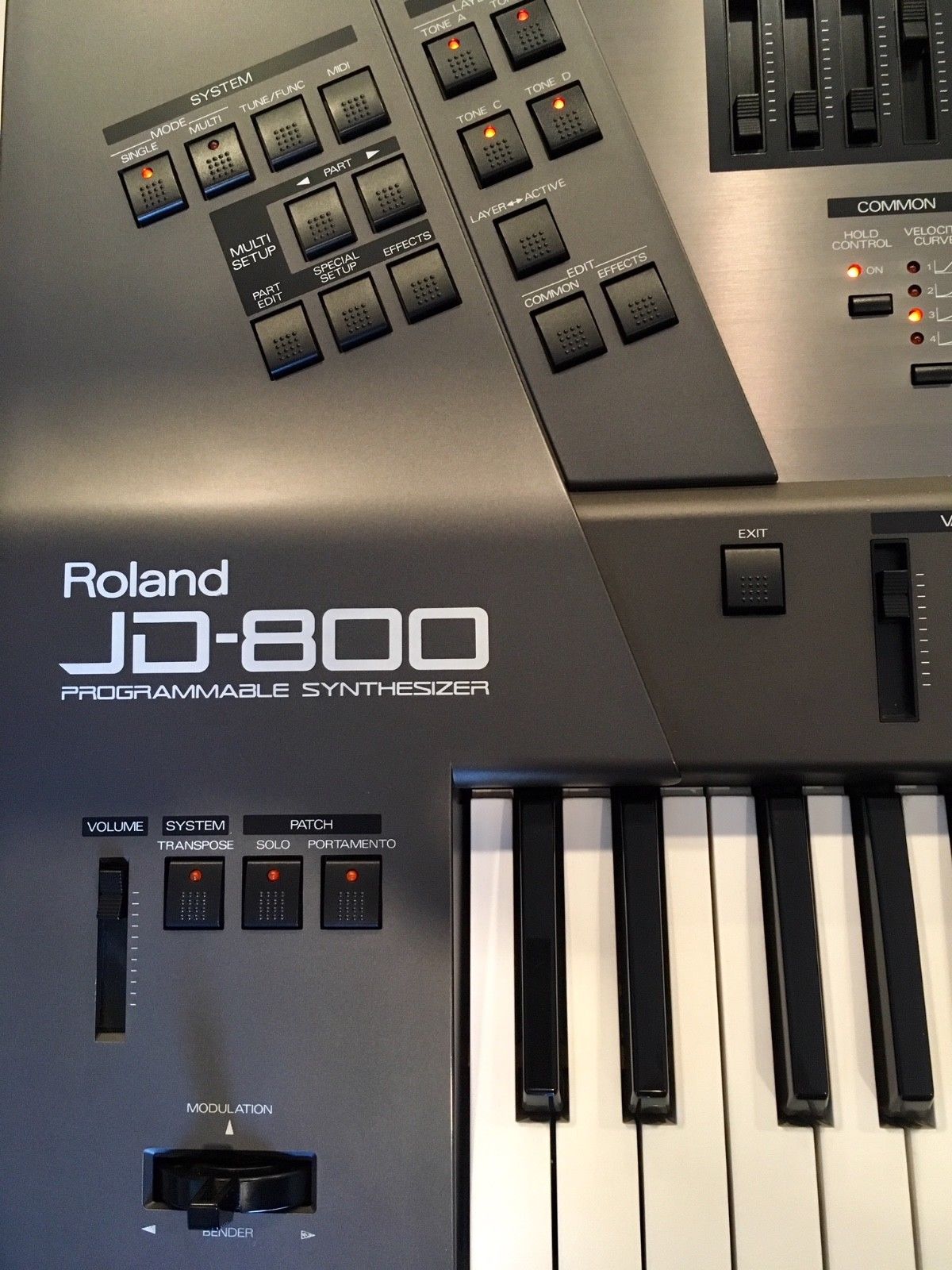 MATRIXSYNTH: Roland JD-800 Synthesizer SN A013112