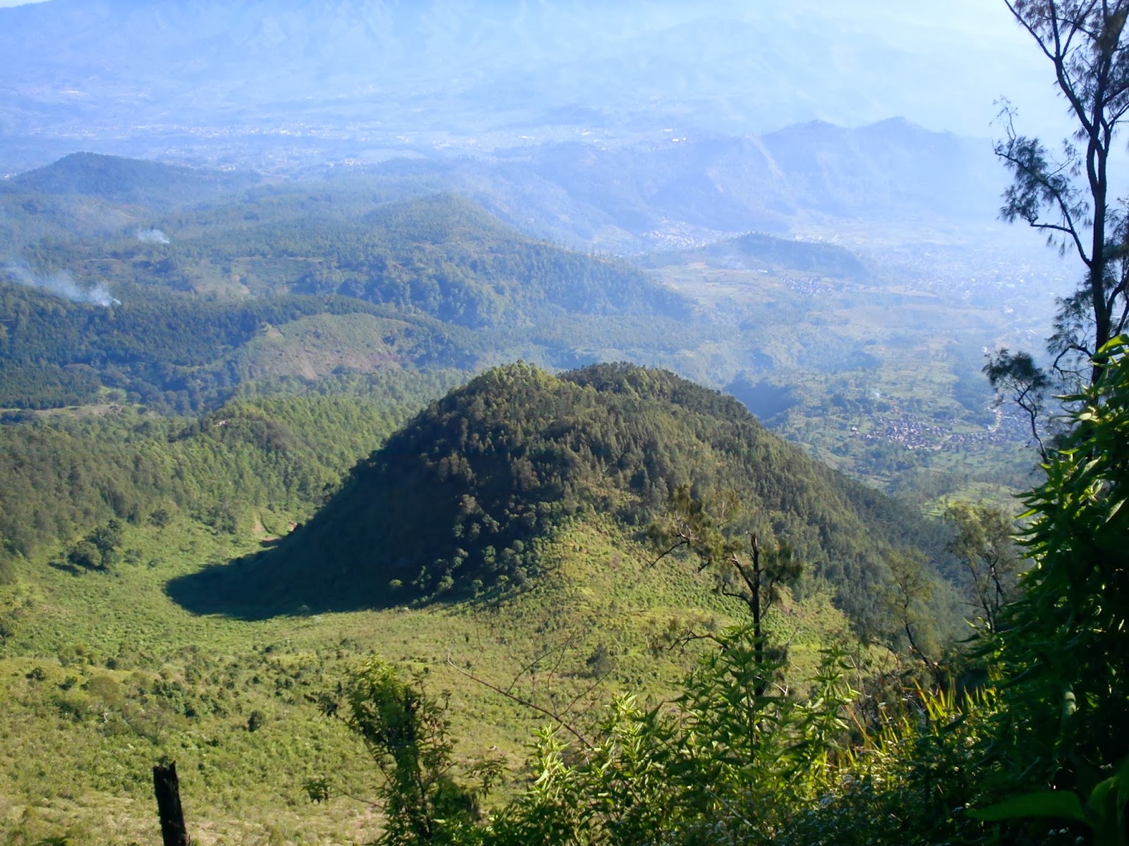 exarthiega: Van Der Man Mountain alias Gunung Panderman di Batu Malang